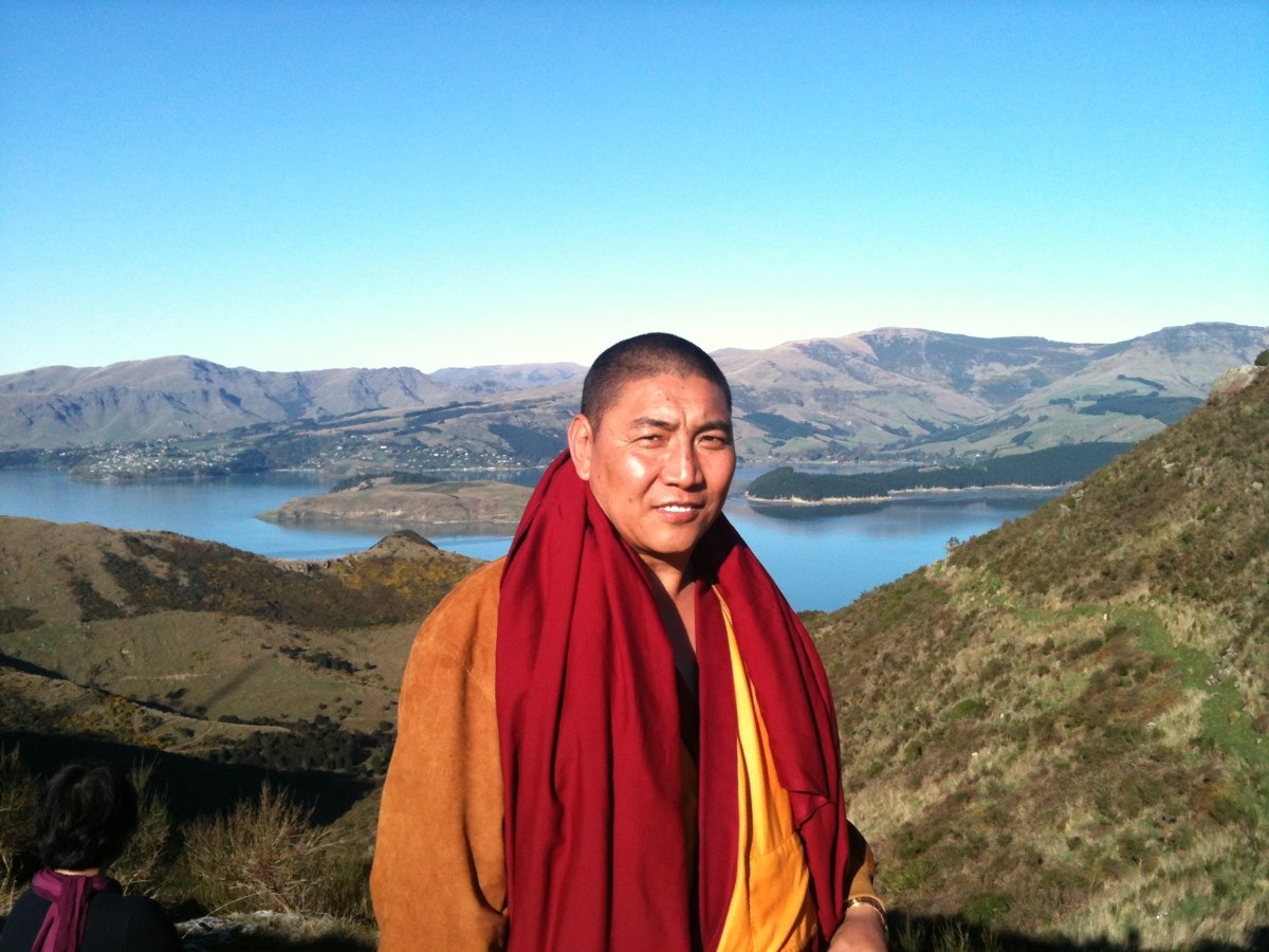 Phen Day Dhargyey Ling | The Source of Benefit and Happiness